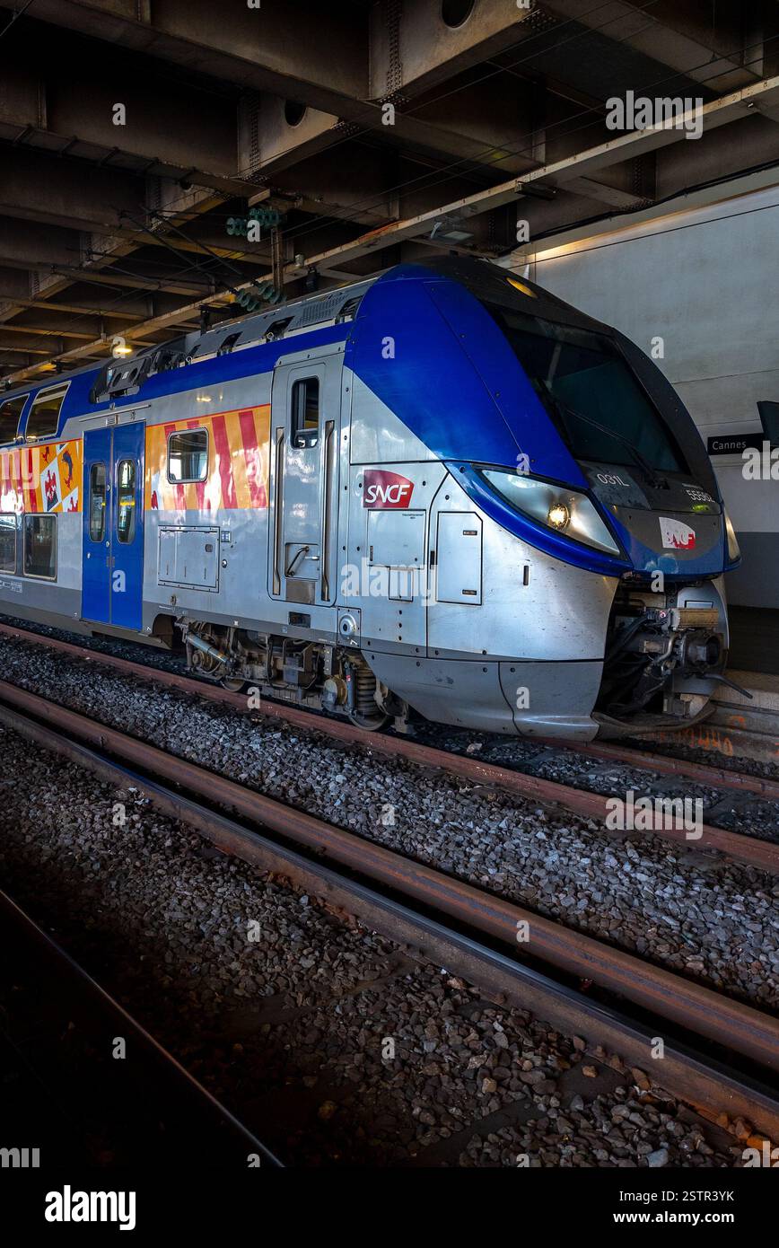 Cannes train station hi-res stock photography and images - Alamy