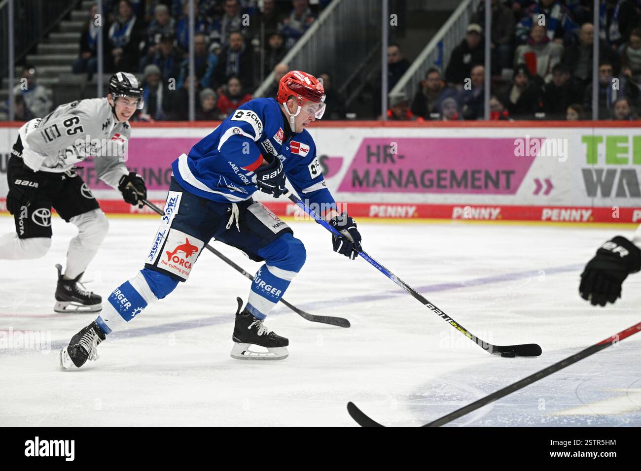 Alexander Karachun (Schwenninger Wild Wings #47) Schwenninger Wild Wings gegen Koelner Haie, DEL ...