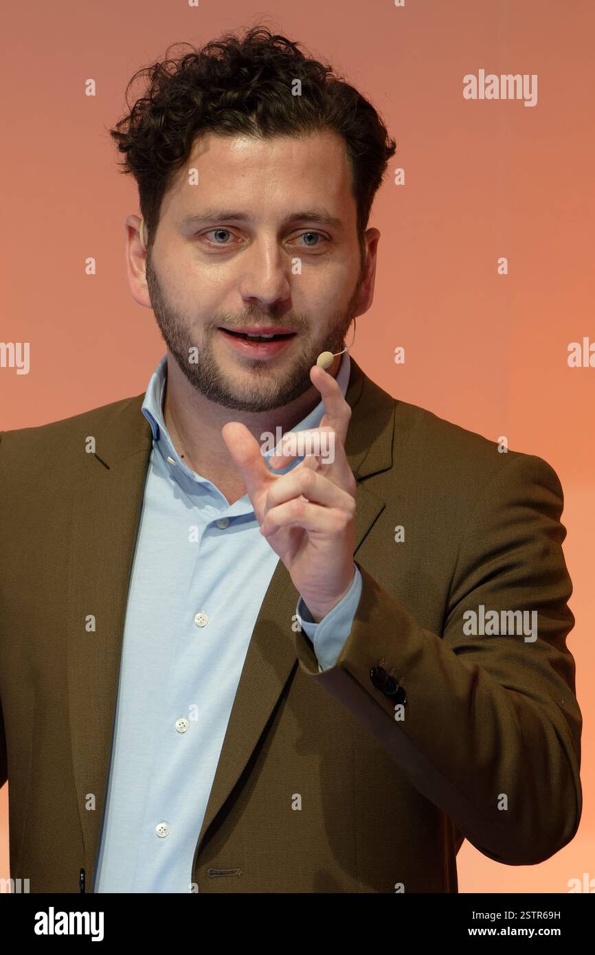 Cologne, Germany. 19th Feb, 2025. Felix Banaszak, Federal Chairman of ...