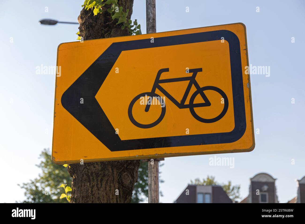 Bike Path Sign Stock Photo - Alamy
