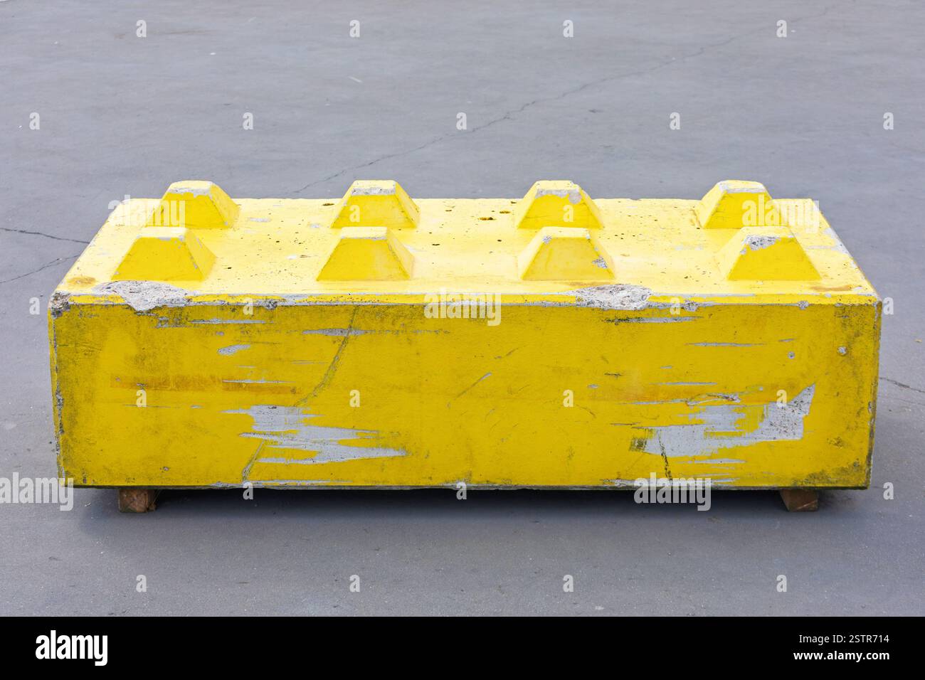 Big Yellow Block Stock Photo - Alamy