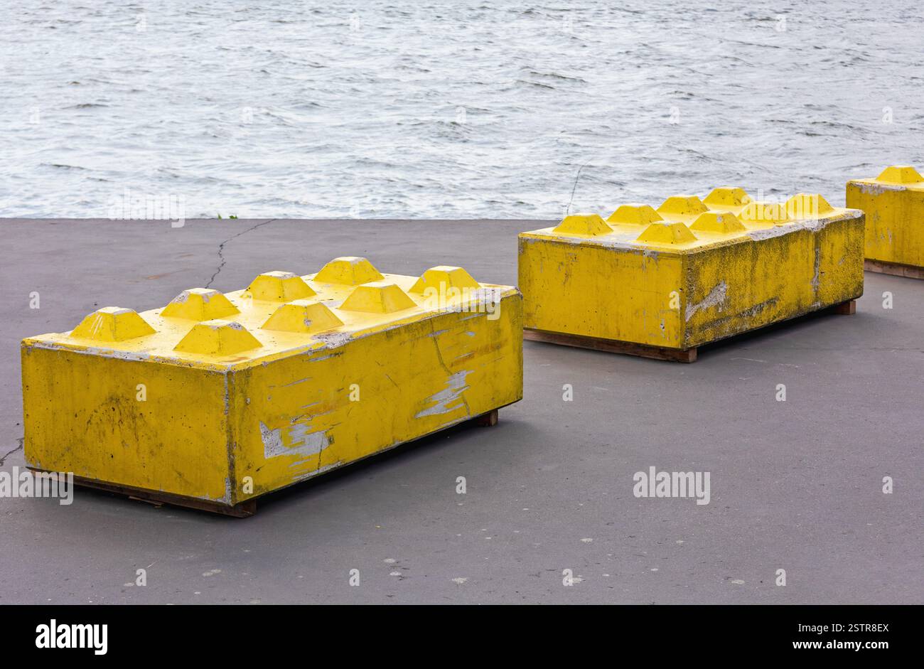 Consrete structure hi-res stock photography and images - Alamy