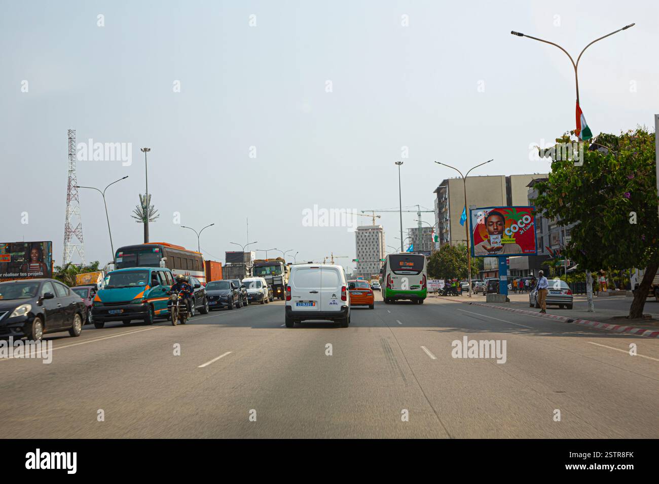 Road sellers in Abidjan, Ivory-Coast is one of the risky business that ...