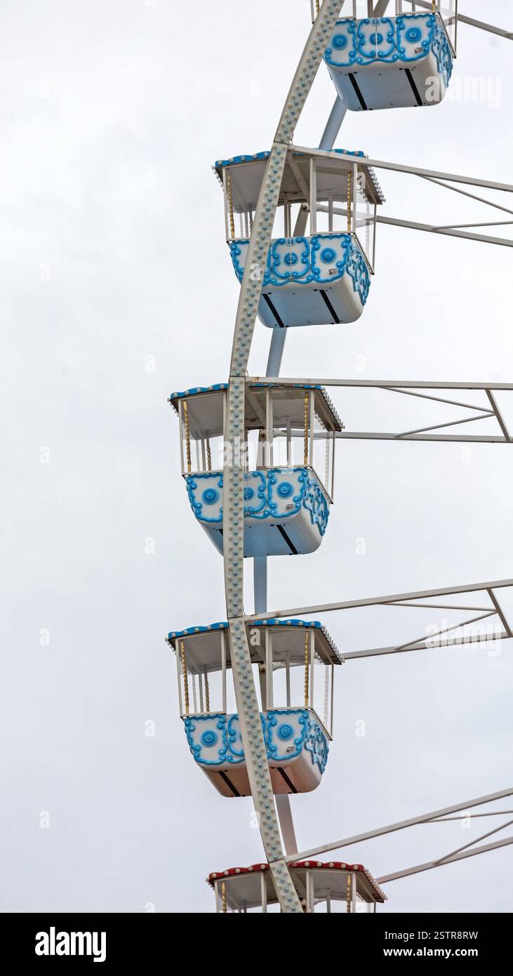 Multiple pods hi-res stock photography and images - Alamy