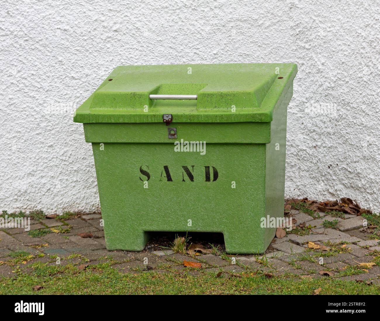 Box of Sand Outdoor Stock Photo - Alamy