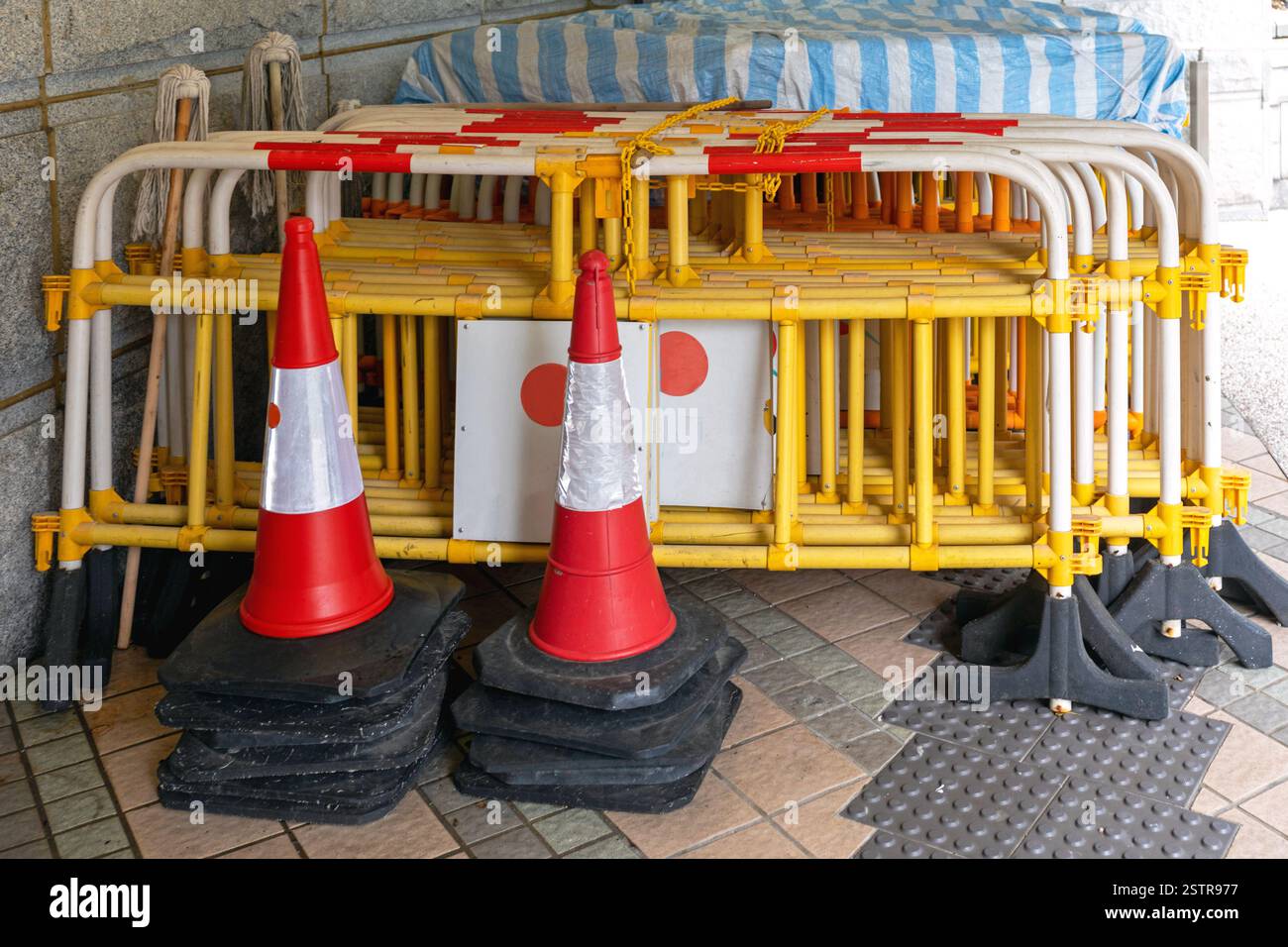 Traffic barriers hi-res stock photography and images - Alamy