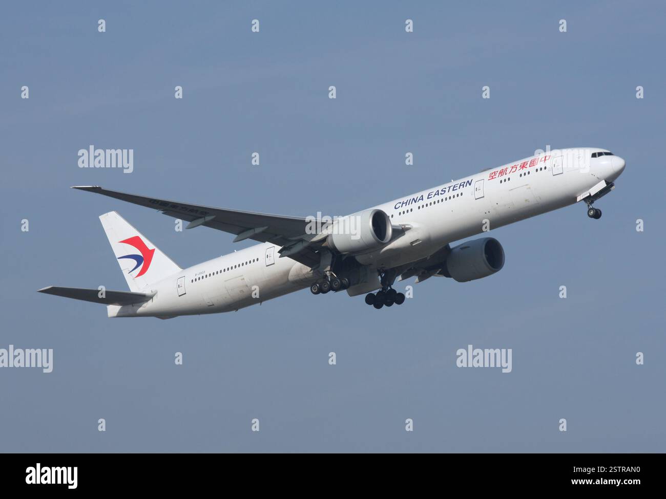 Eastern boeing 777 300 hi-res stock photography and images - Alamy
