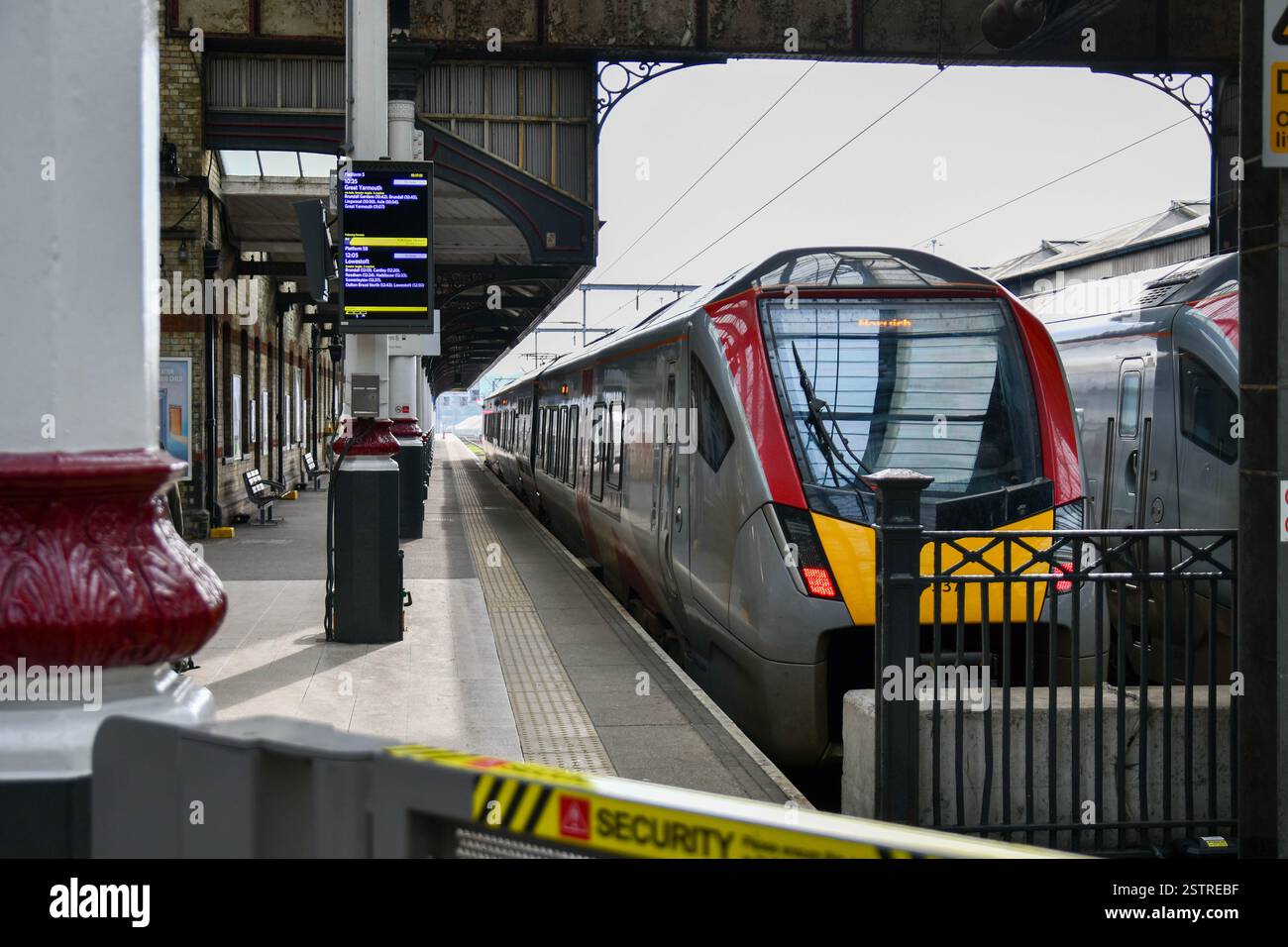 Train on tracks leaves hi-res stock photography and images - Alamy