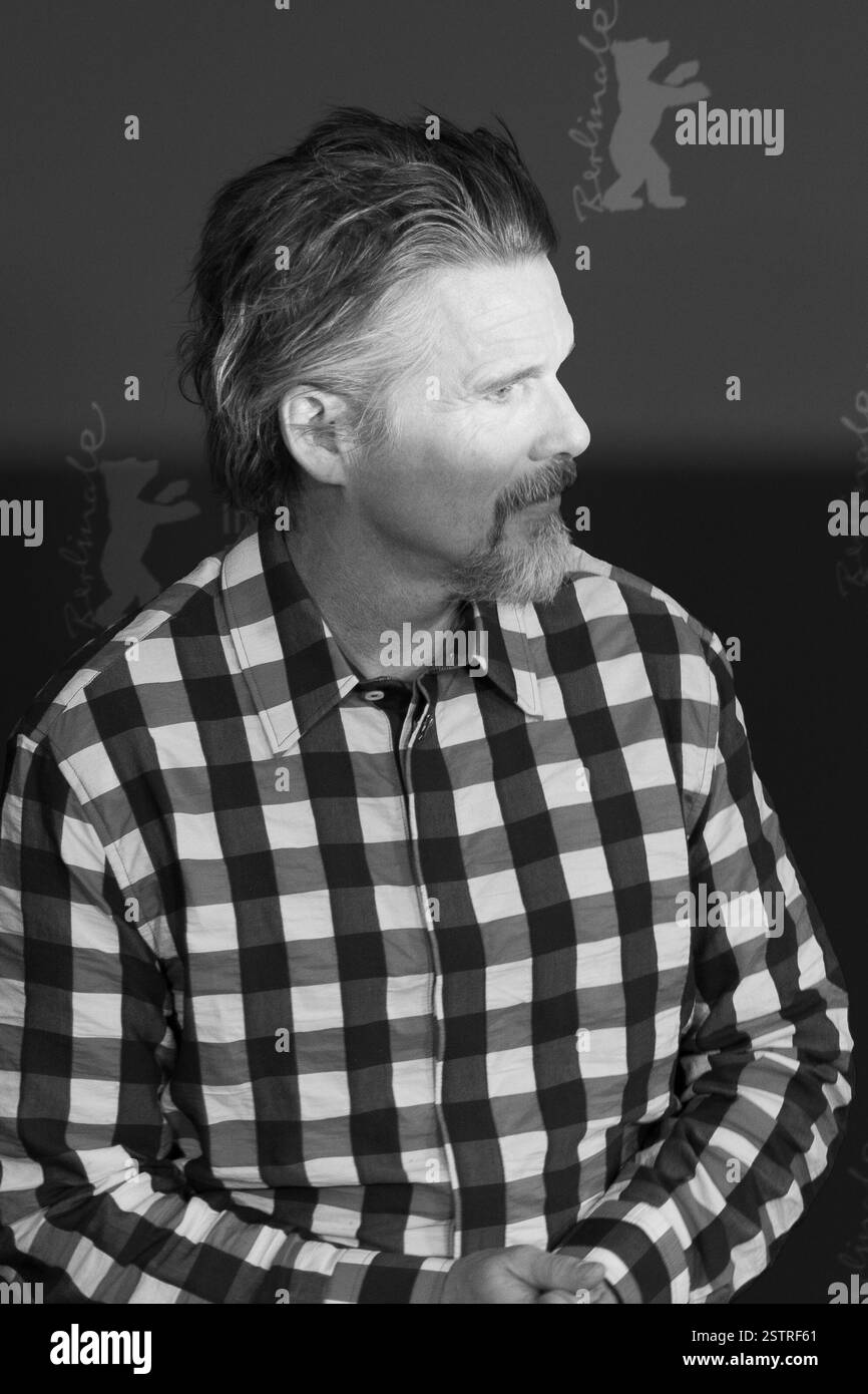 Michael Barker, John Sloss, Ethan Hawke, Margaret Qualley, Andrew Scott ...