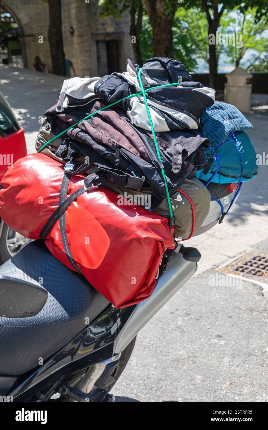 Loaded Motorcycle Travel Stock Photo - Alamy