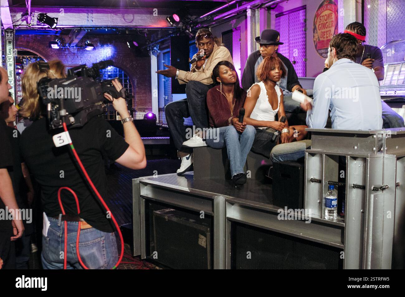 BIG BROVAZ, TV SHOW, 2002: Singers Dion and Cherise Roberts from Big ...