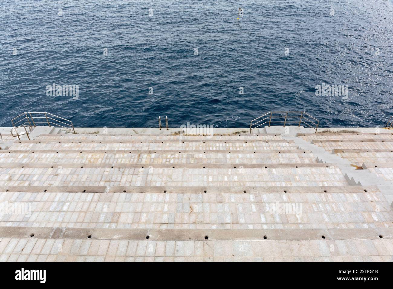 Concrete beach hi-res stock photography and images - Alamy