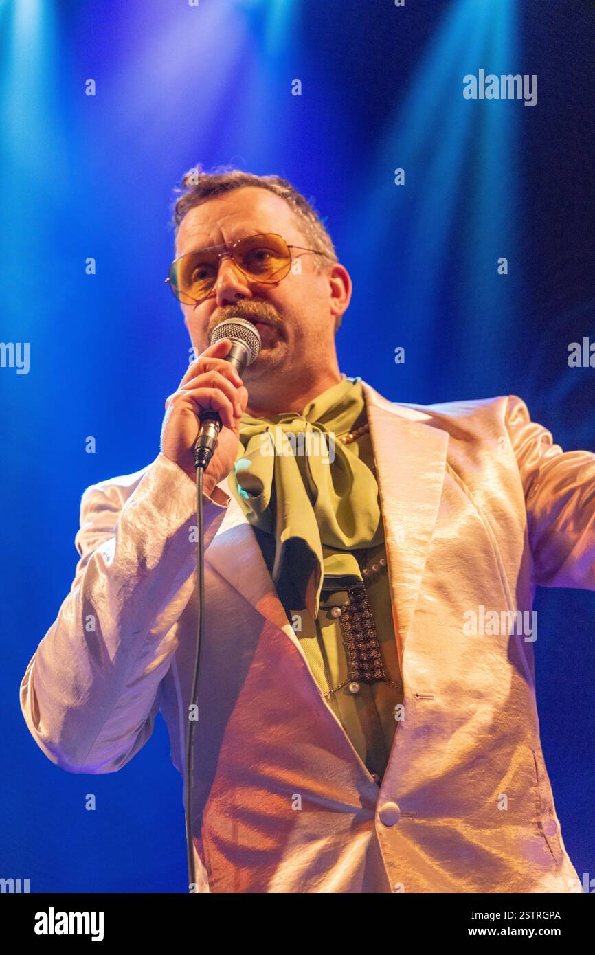 Flaccid haus hi-res stock photography and images - Alamy