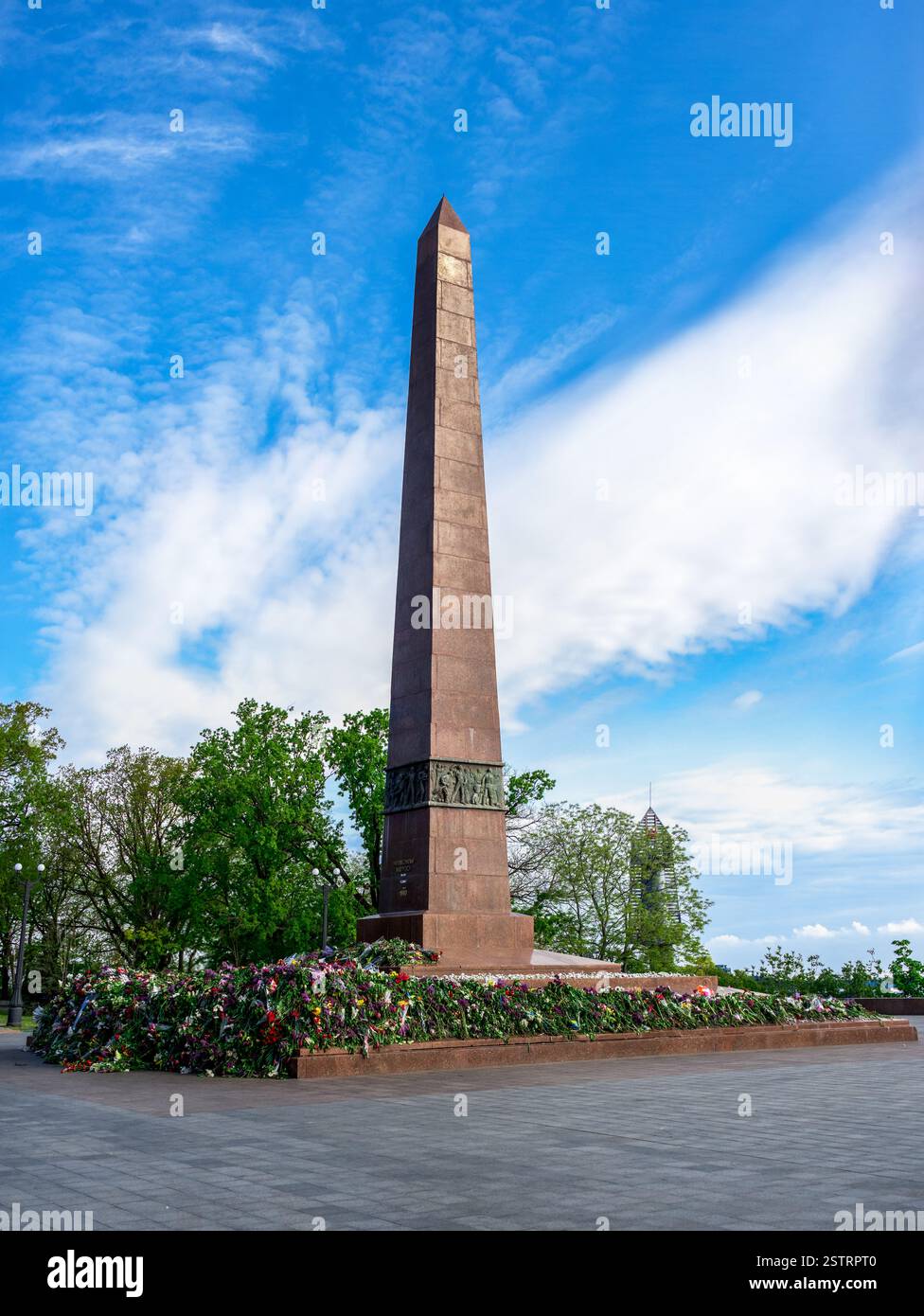 Monument unknown sailor old hi-res stock photography and images - Alamy