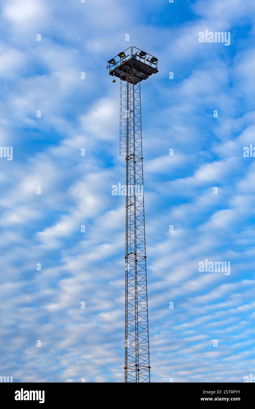 Very tall tower hi-res stock photography and images - Alamy