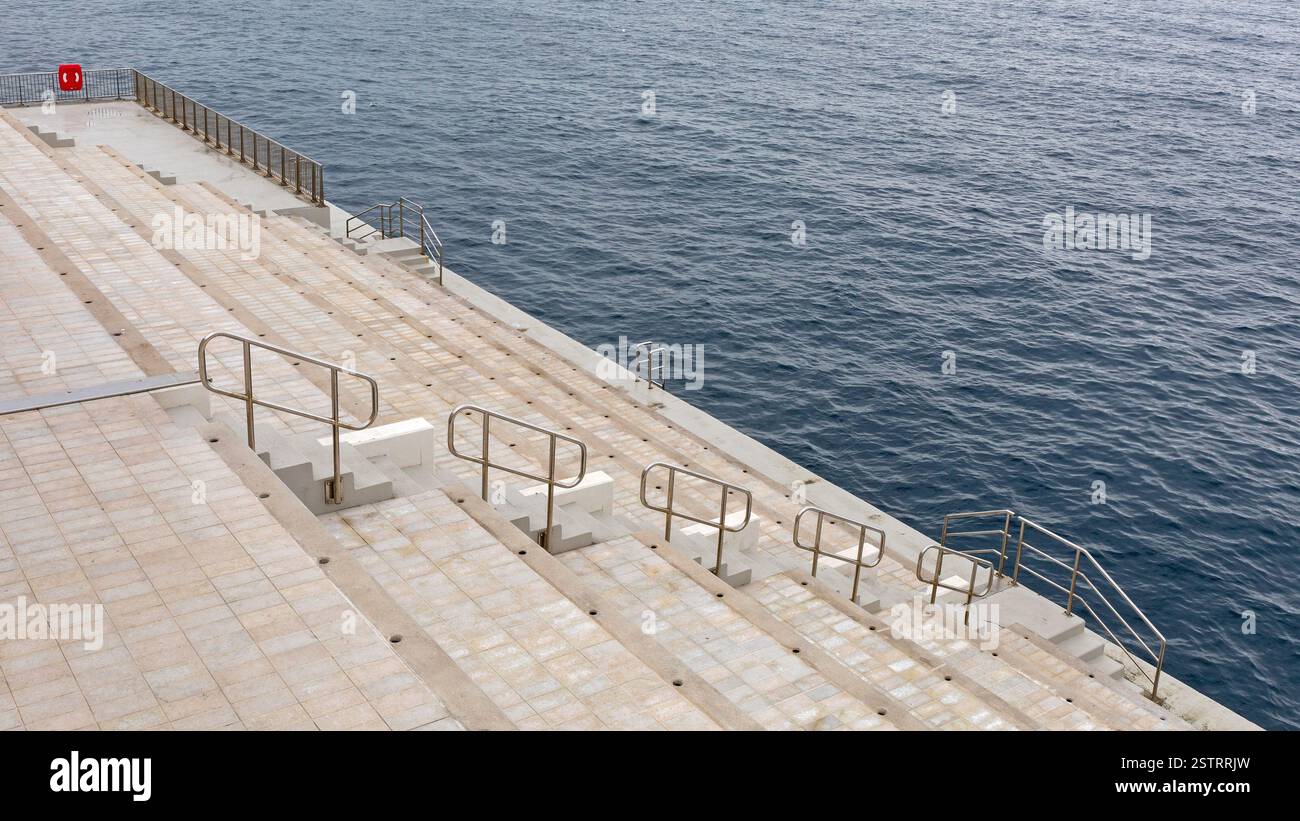 Concrete beach hi-res stock photography and images - Alamy