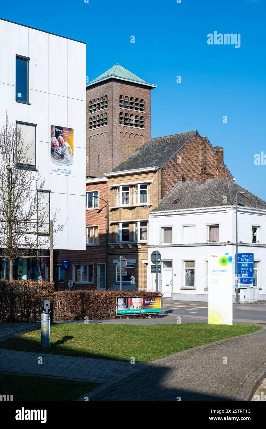 Twee poorten hi-res stock photography and images - Alamy