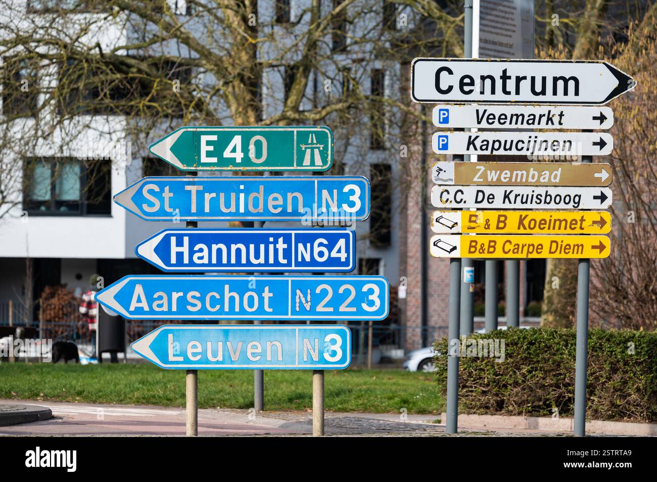 Traffic direction signs to the main cities in Tienen, Flemish Brabant ...