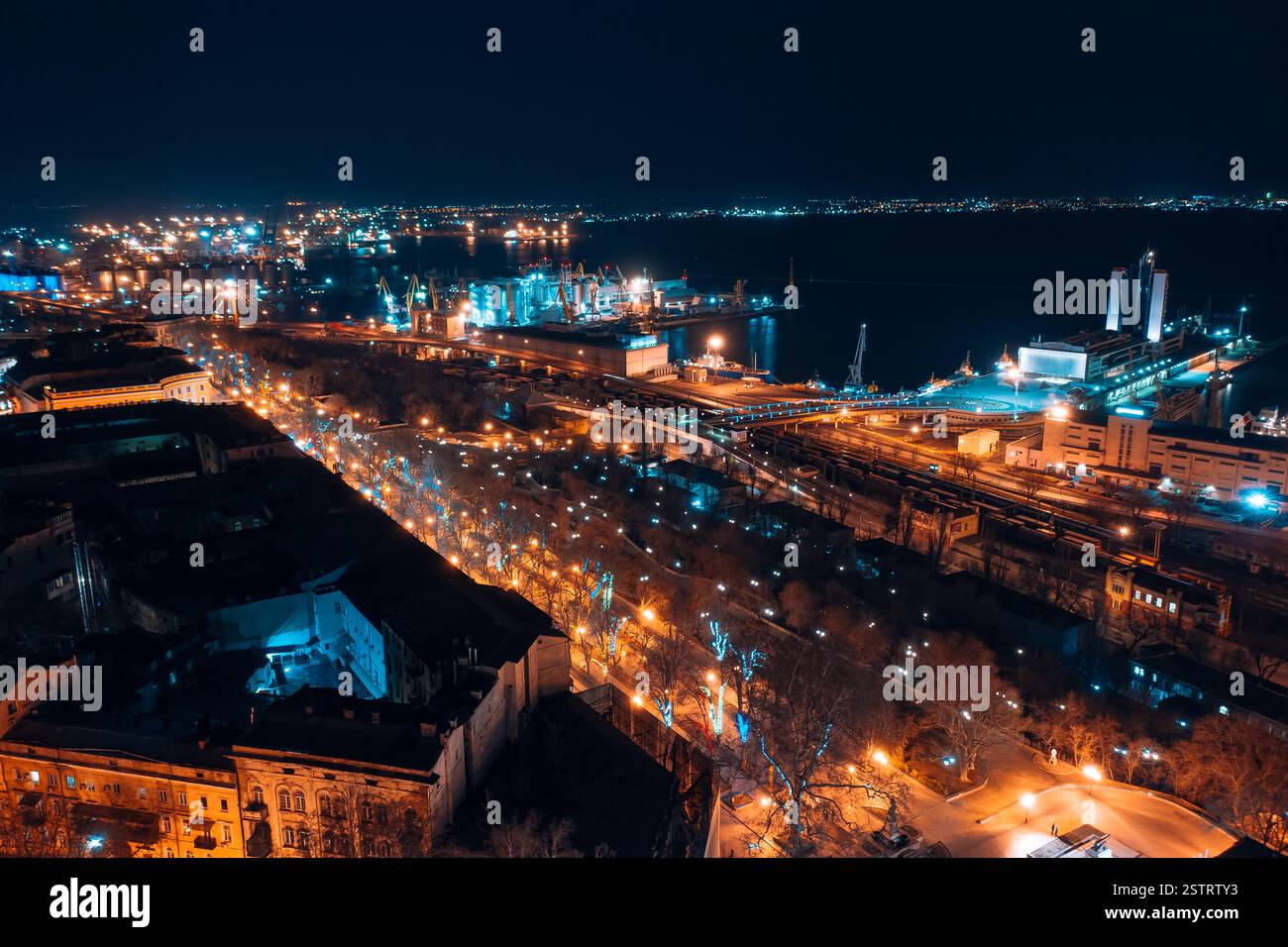 Top view sea port container hi-res stock photography and images - Alamy