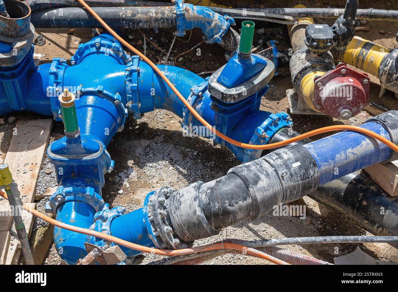 Buried pipes hi-res stock photography and images - Alamy