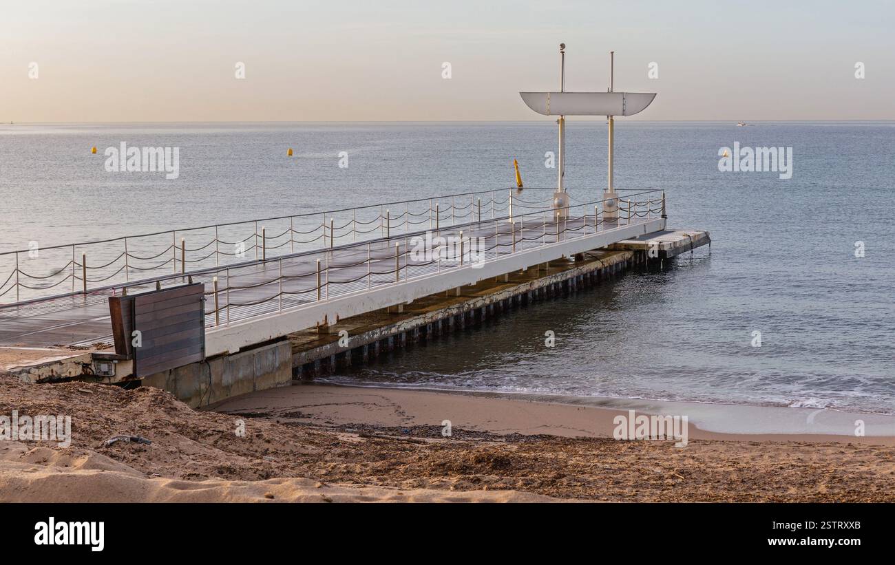 Riviera cannes hi-res stock photography and images - Alamy