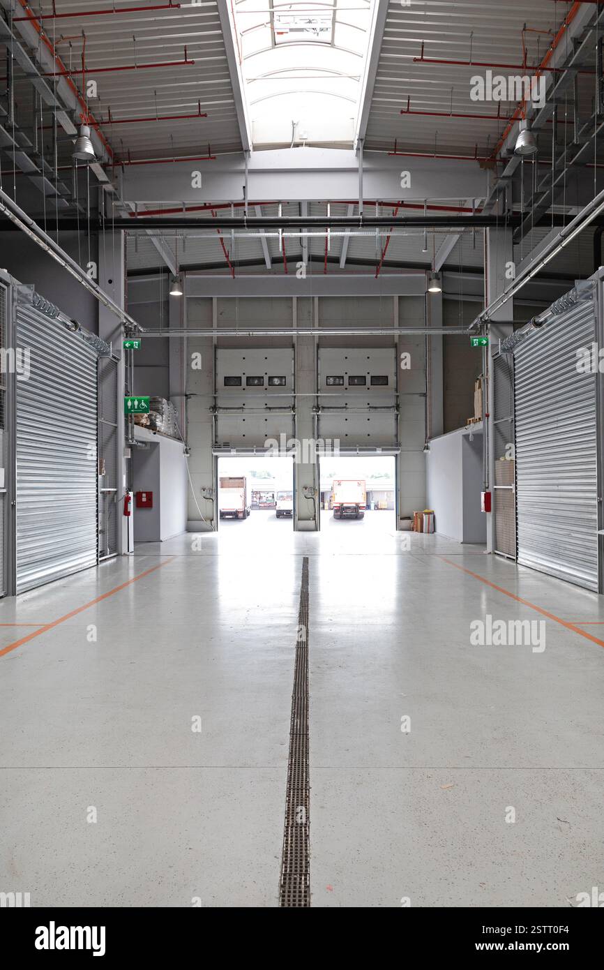 Distribution Warehouse Skylight Window Stock Photo - Alamy
