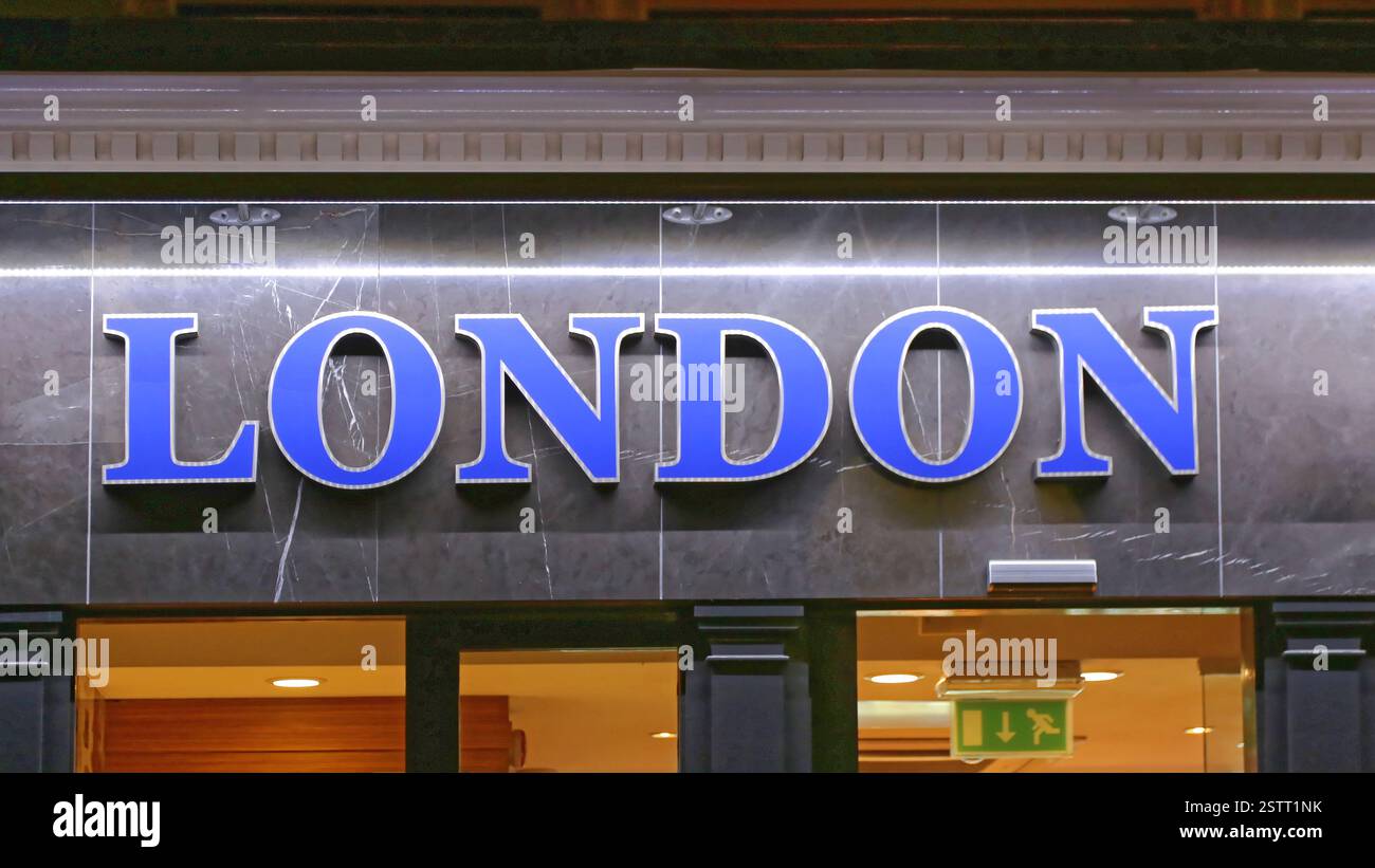 Big blue 3d sign london at building hi-res stock photography and images ...