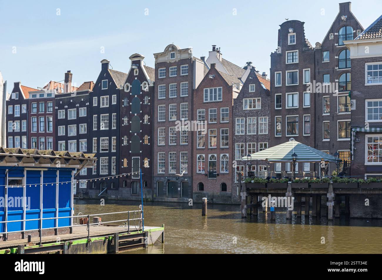 Traditional Amsterdam Houses Stock Photo - Alamy