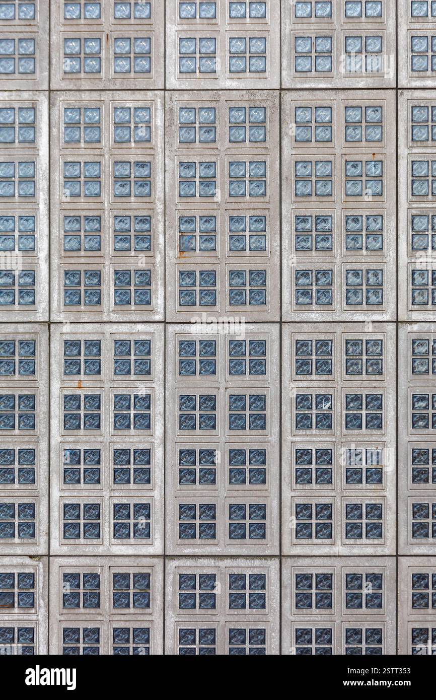 Pattern glass bricks hi-res stock photography and images - Alamy