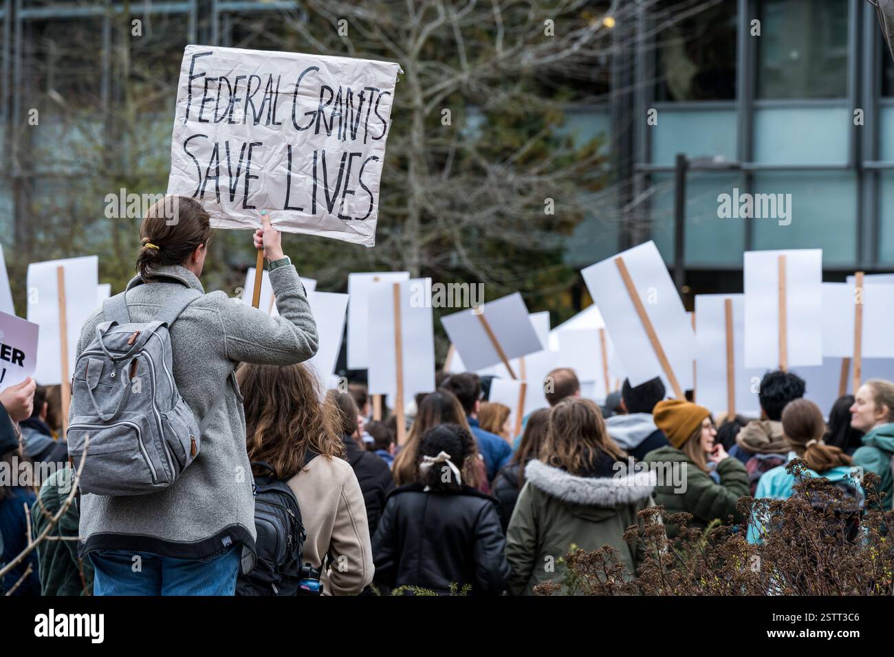 Seattle, USA. 19th Feb 2025. Over 500 people picketing at University of ...