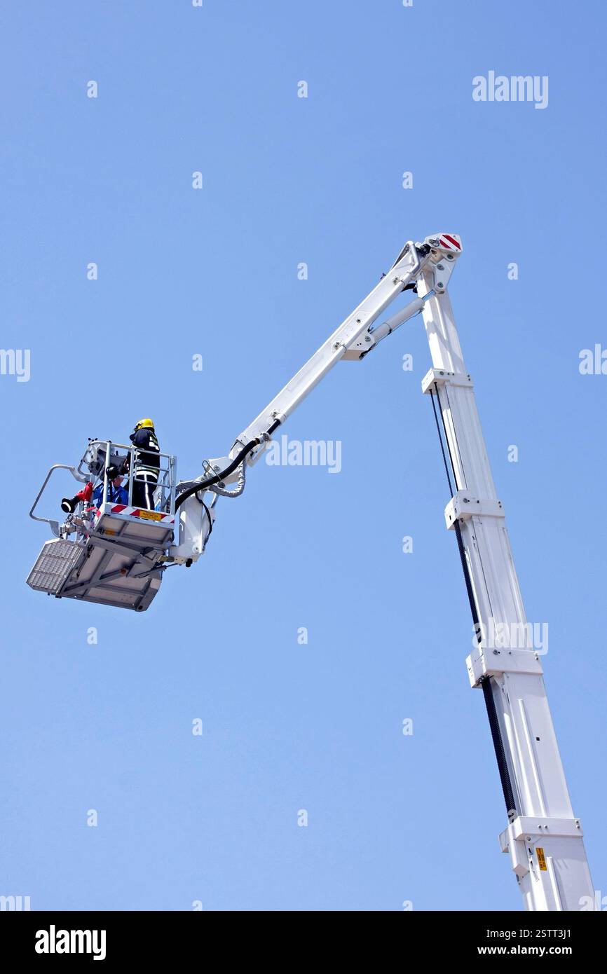 Tall fire ladder hi-res stock photography and images - Alamy
