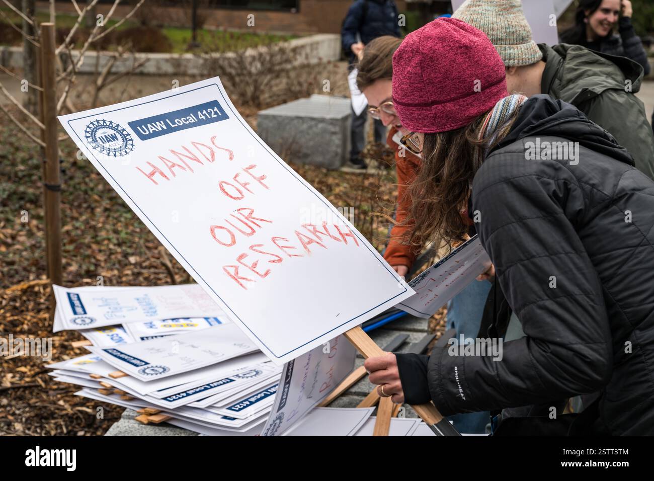 Seattle, USA. 19th Feb 2025. Over 500 people picketing at University of ...