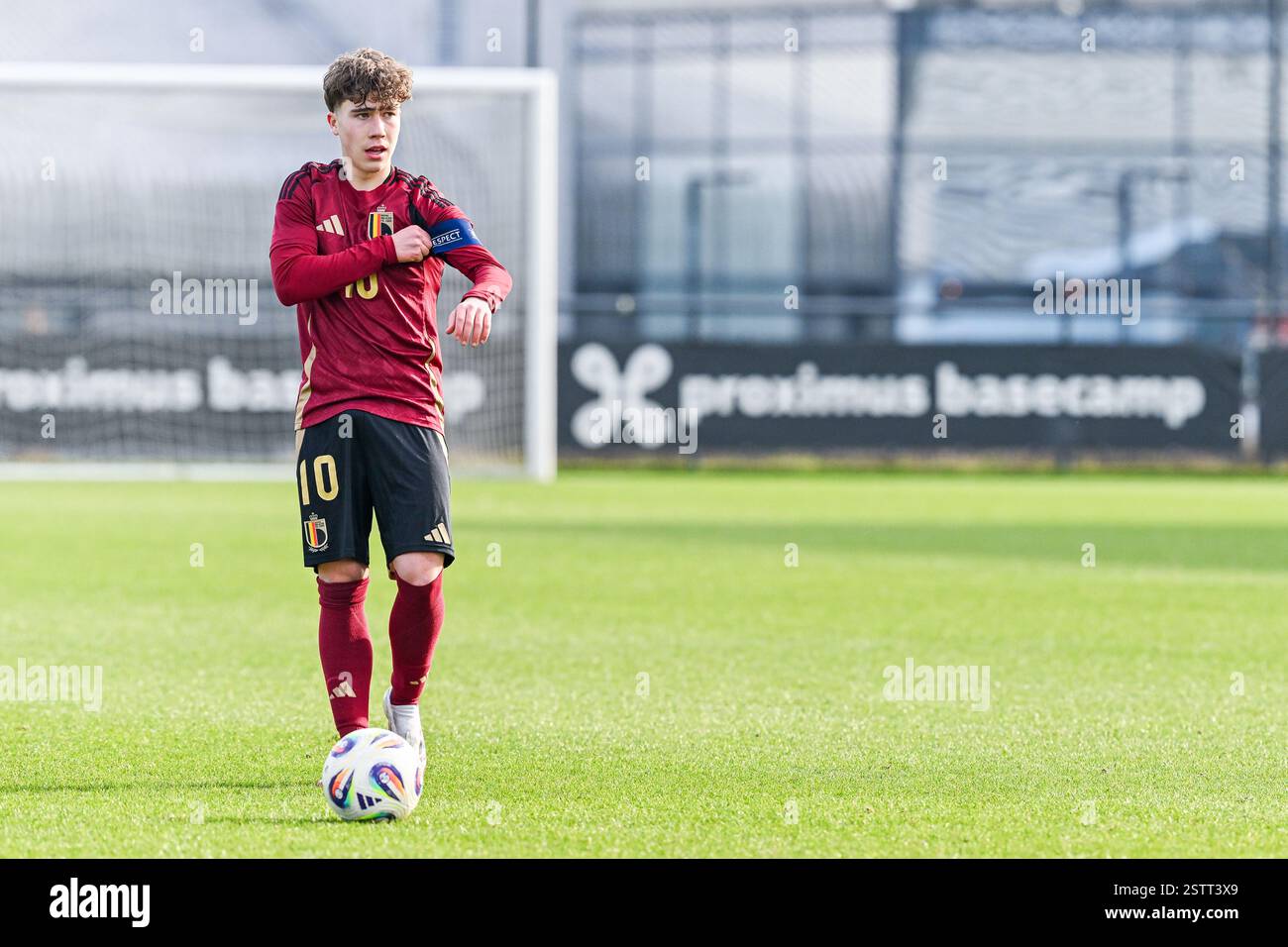 Tubeke, Belgium. 19th Feb, 2025. Jelle Driessen (10) of Belgium ...