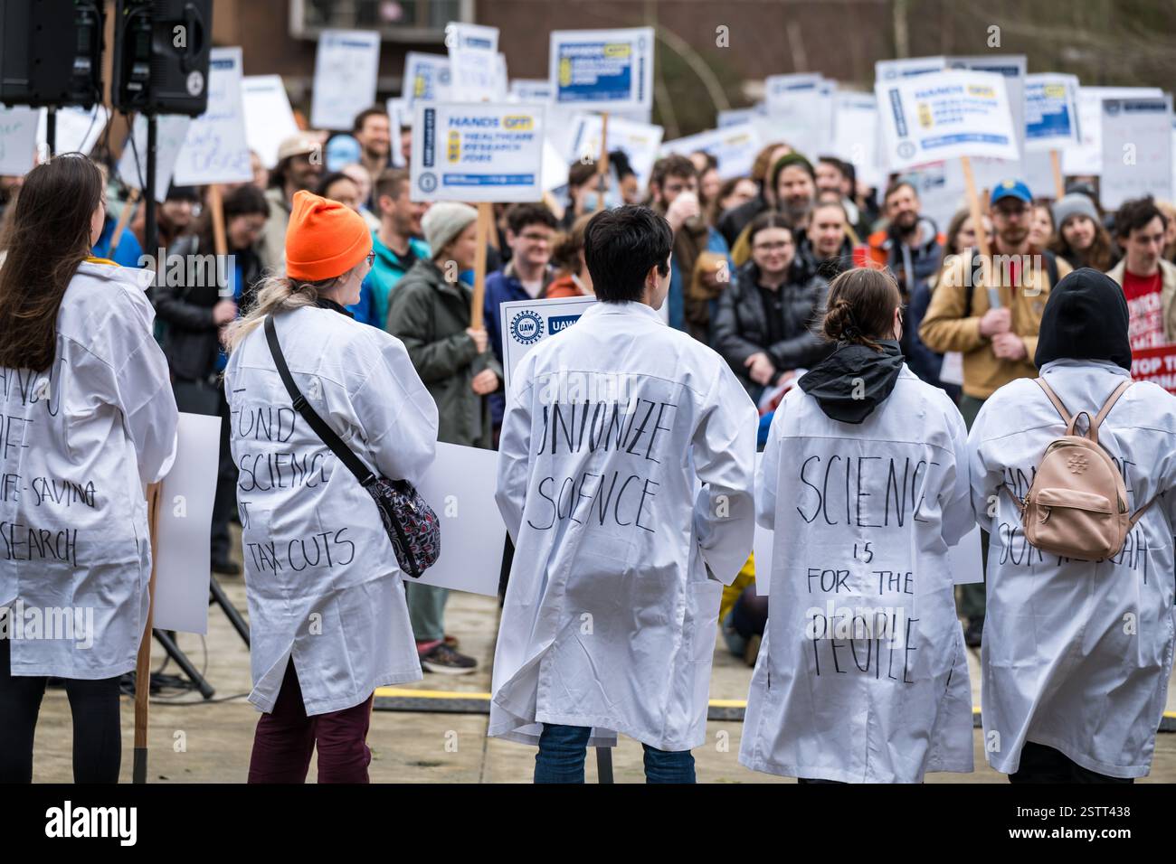 Seattle, USA. 19th Feb 2025. Over 500 people picketing at University of ...
