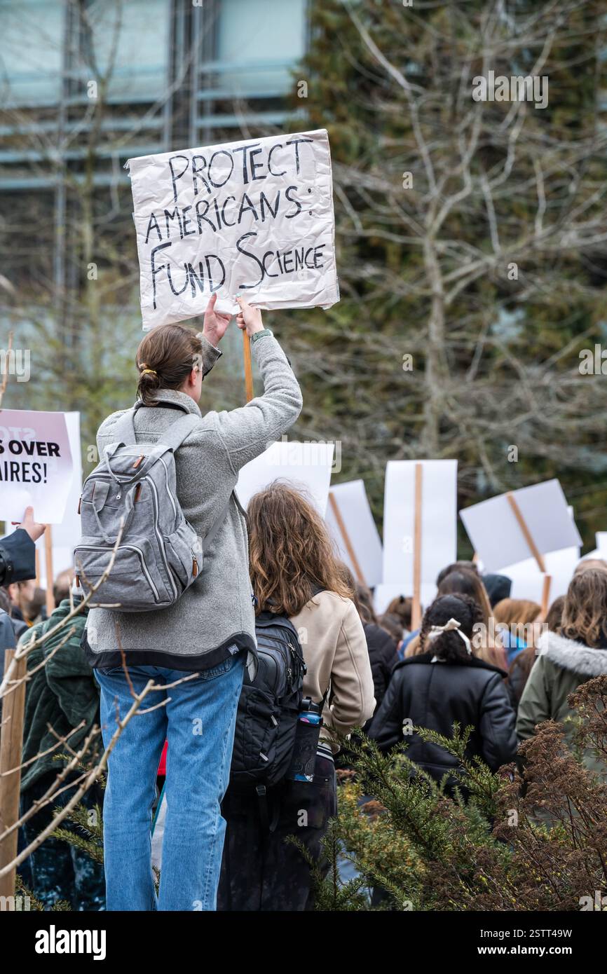 Seattle, USA. 19th Feb 2025. Over 500 people picketing at University of ...