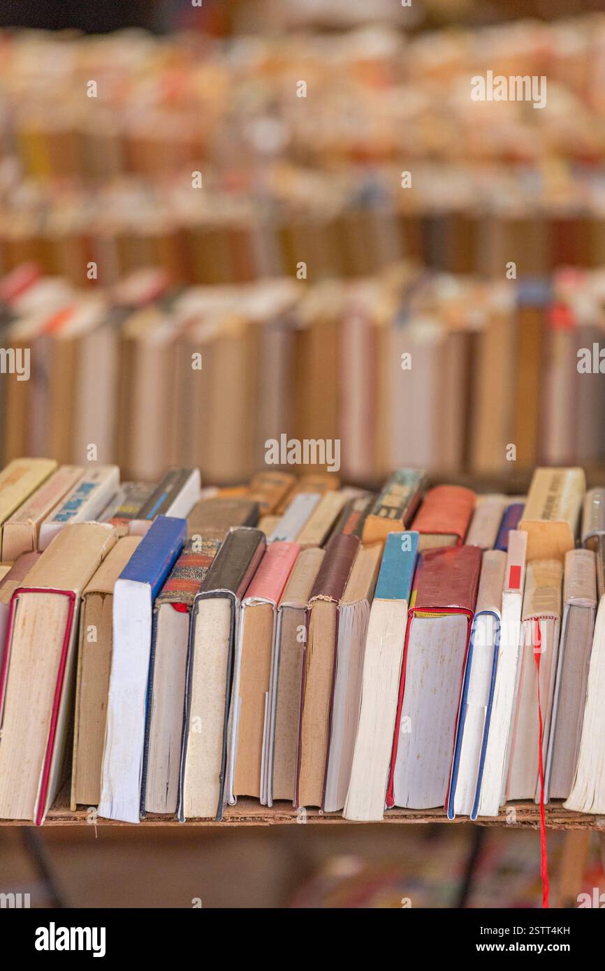 Old Books Stall Stock Photo - Alamy