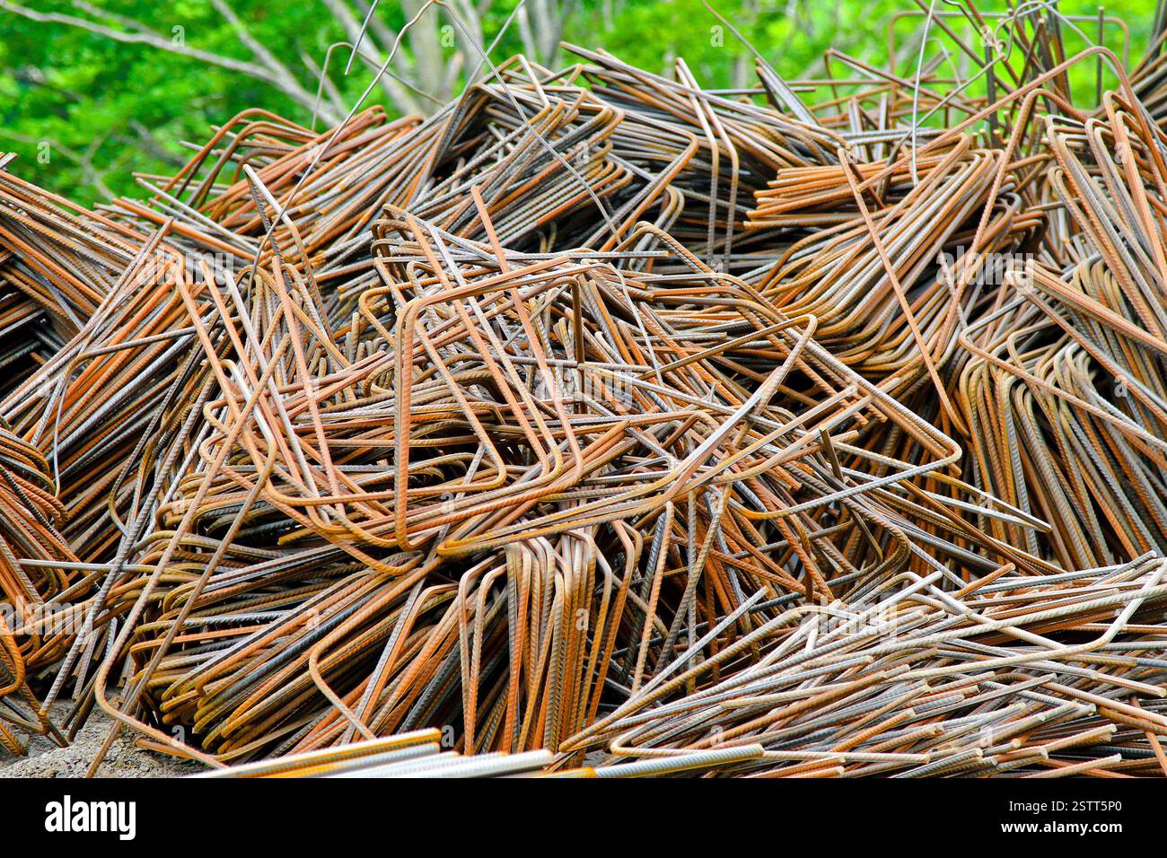 Re bar hi-res stock photography and images - Alamy