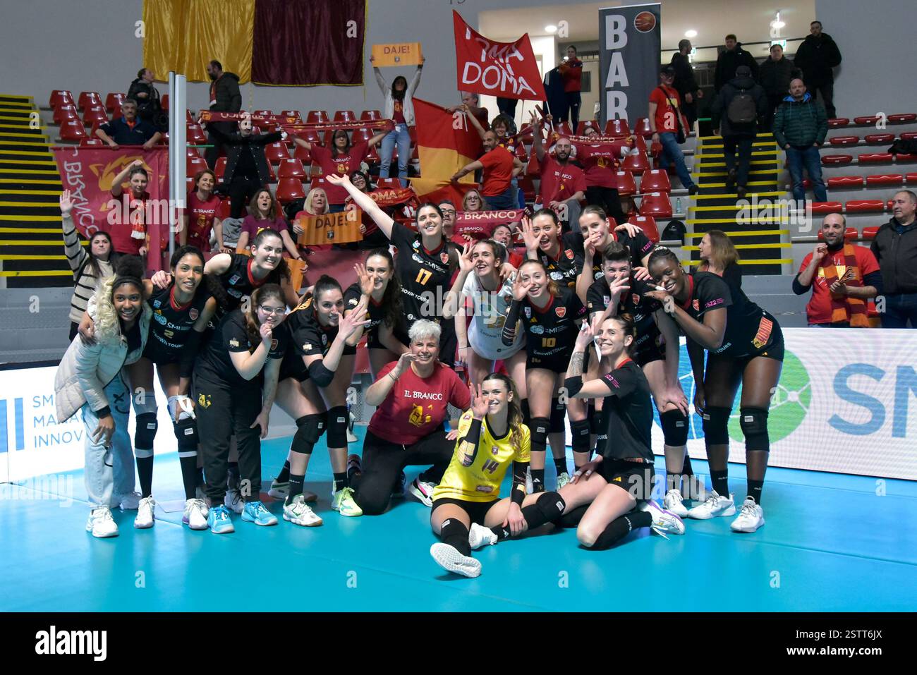SMI Roma Volley team celebrating the victory - SMI Roma Volley vs SC ...