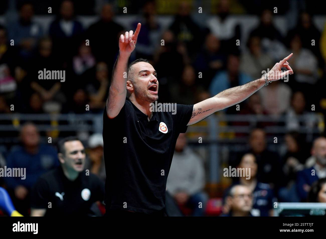 Alberto Bigarelli head coach of Galatasaray during the match between ...