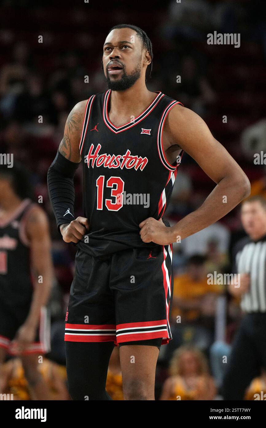 Houston forward J'Wan Roberts (13) during the first half of an NCAA ...