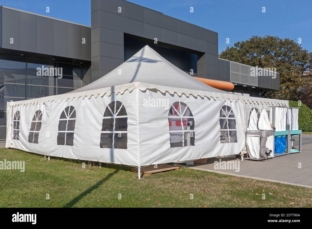White Tent Canopy Stock Photo - Alamy