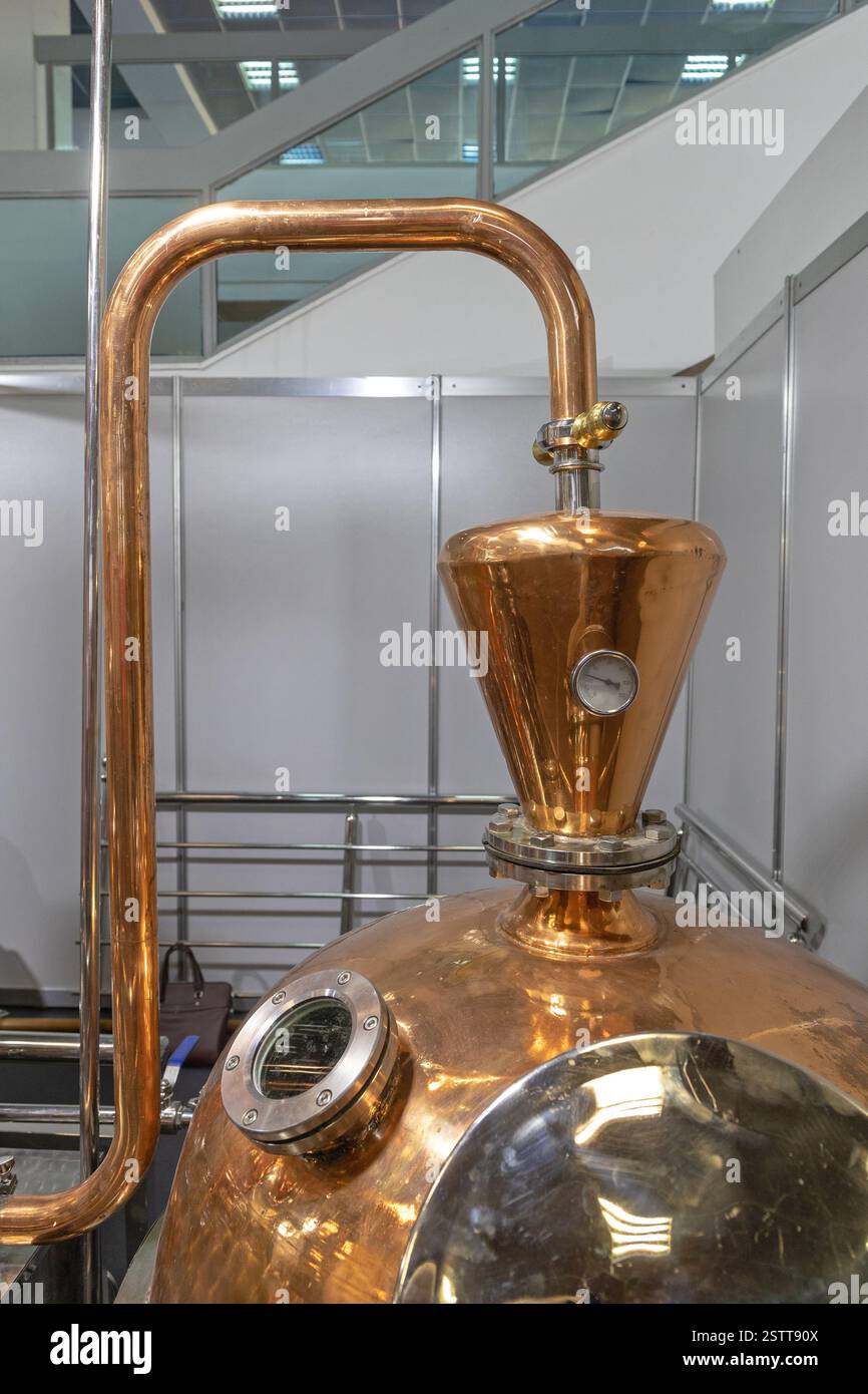 Gin production distillery hi-res stock photography and images - Alamy