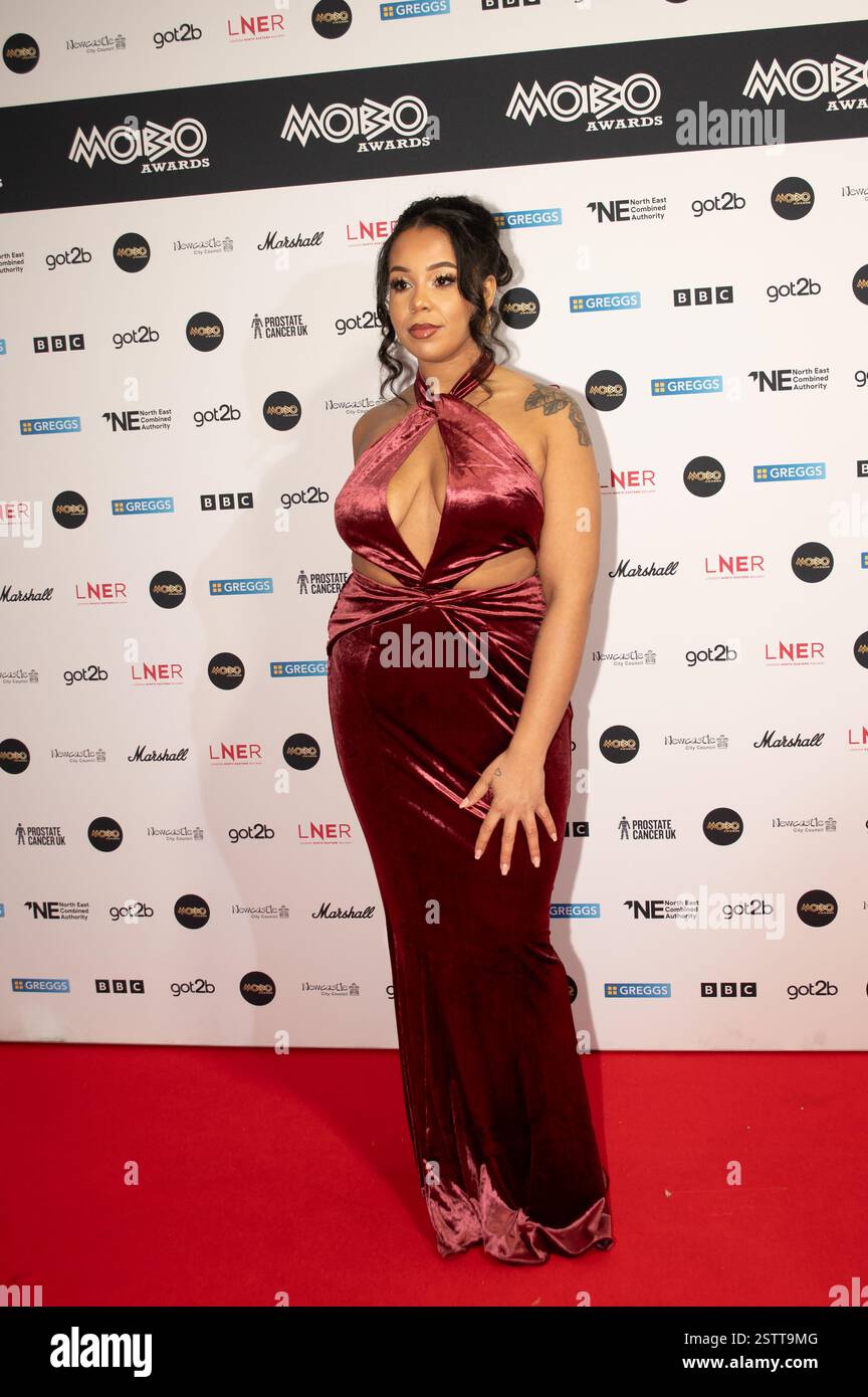 Newcastle, United Kingdom. 18th February 2025. Guests hit the red ...