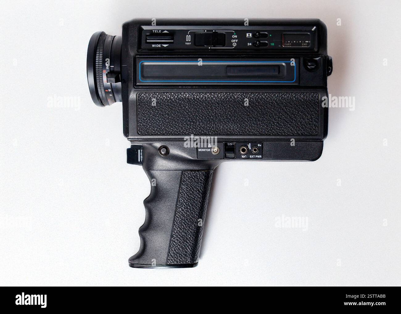 vintage 8mm cine movie camera Stock Photo - Alamy