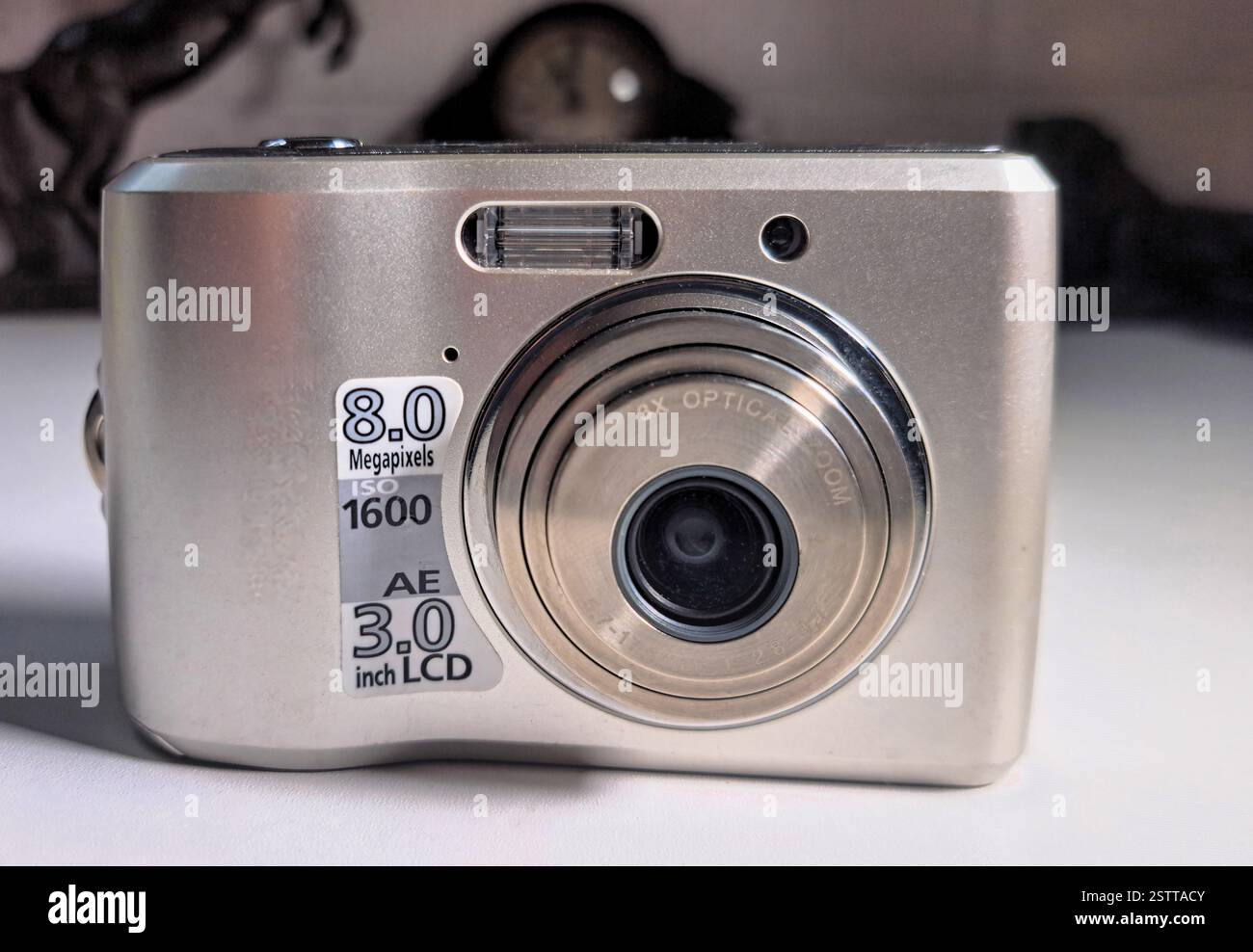 vintage compact digital camera Stock Photo - Alamy