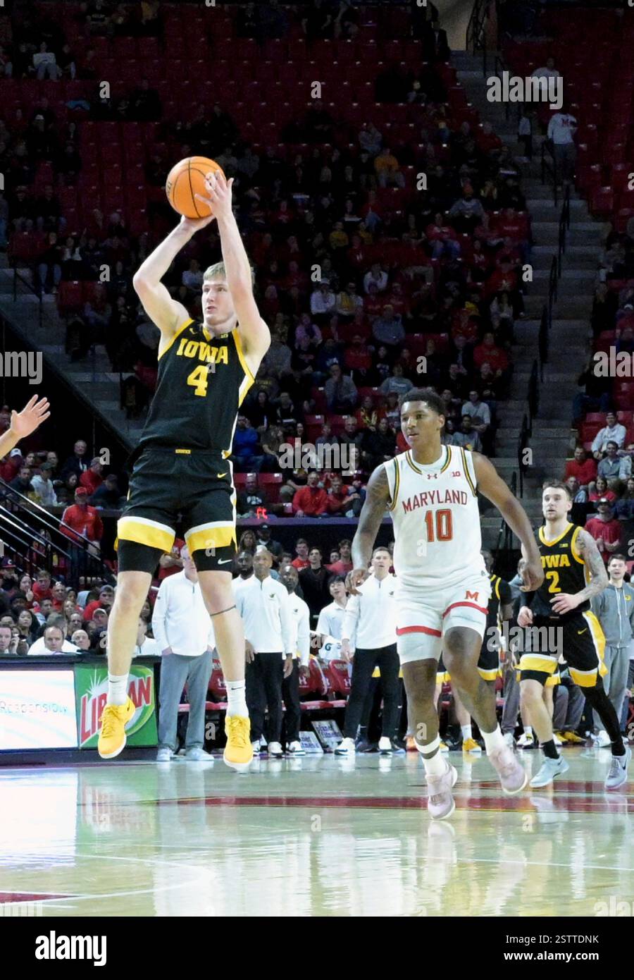 COLLEGE PARK, MD - FEBRUARY 16: Iowa Hawkeyes guard Josh Dix (4) shoots ...