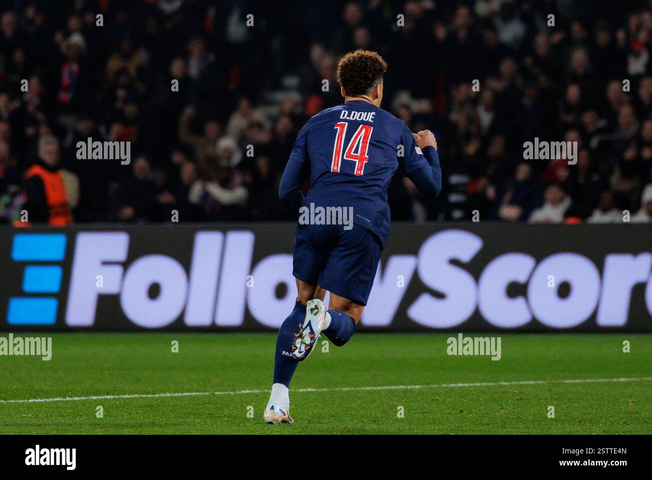 Paris, France. 19th Feb, 2025. Desire Doue (Paris Saint-Germain 14 ...