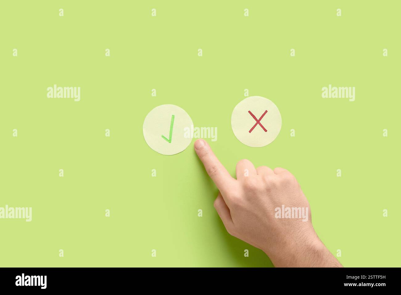 Check marks top service hi-res stock photography and images - Alamy