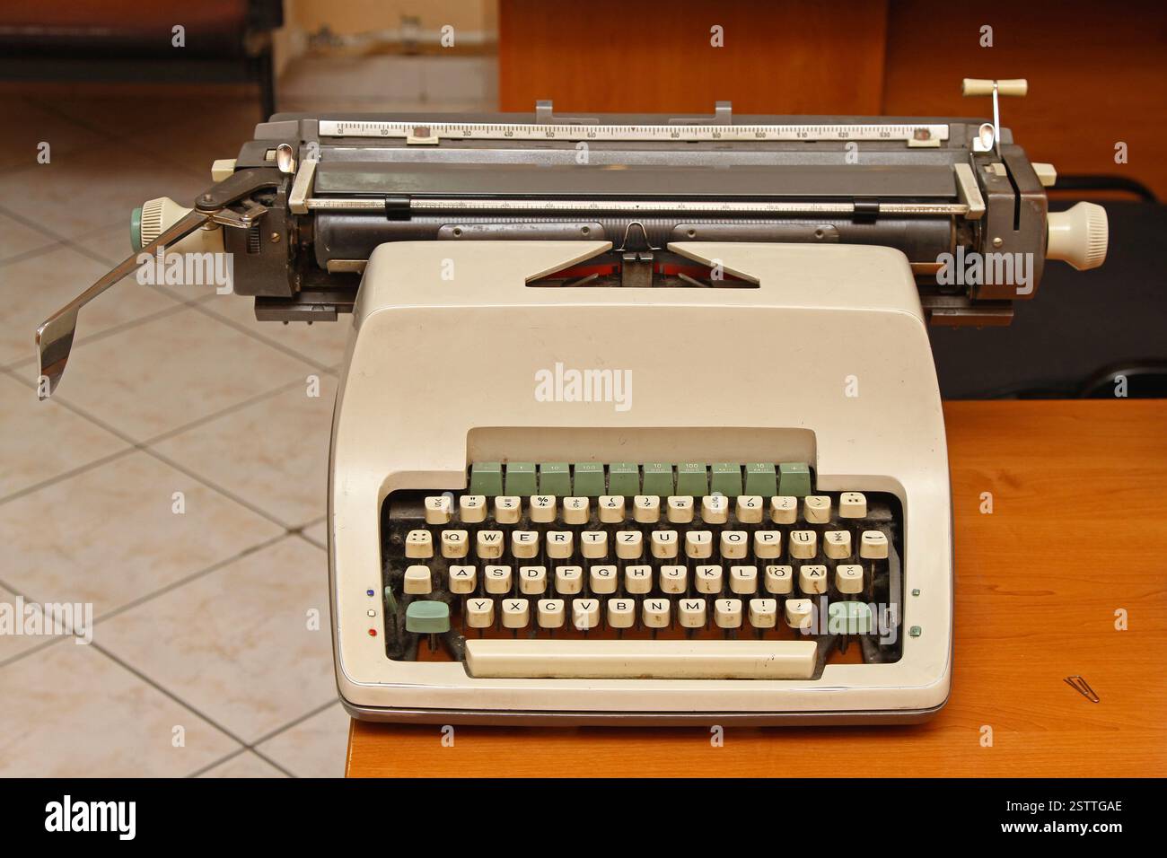 Mechanical typewriter machine at desk in retro office hi-res stock ...