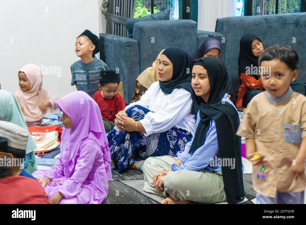 Gathering with orphans and foreigners (Italian and Palestinian) in ...